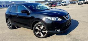 Melns Nissan Qashqai 2015 Šauļi, ar dzinēja tilpumu 1.50 L un nobraukumu 230 tūkst. km par 8950 €, foto 4 vietnē AUTOMOTO.COM.LV