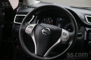 Black Nissan Qashqai 2015 in Riga, with an engine capacity of 1.60 L and mileage of 0 thousand km for 9990 €, photo 12 on AUTOMOTO.COM.LV