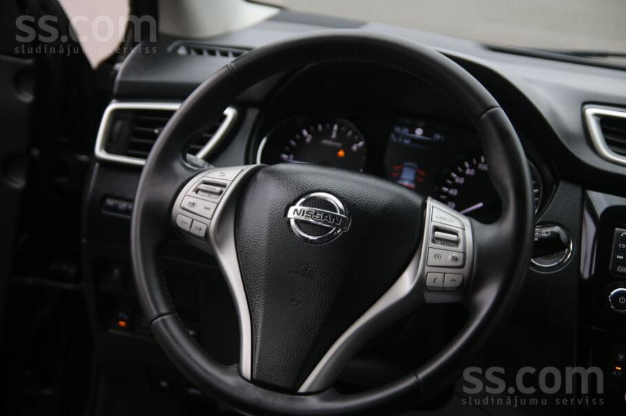 Black Nissan Qashqai 2015 in Riga, with an engine capacity of 1.60 L and mileage of 0 thousand km for 9990 €, photo 12 on AUTOMOTO.COM.LV
