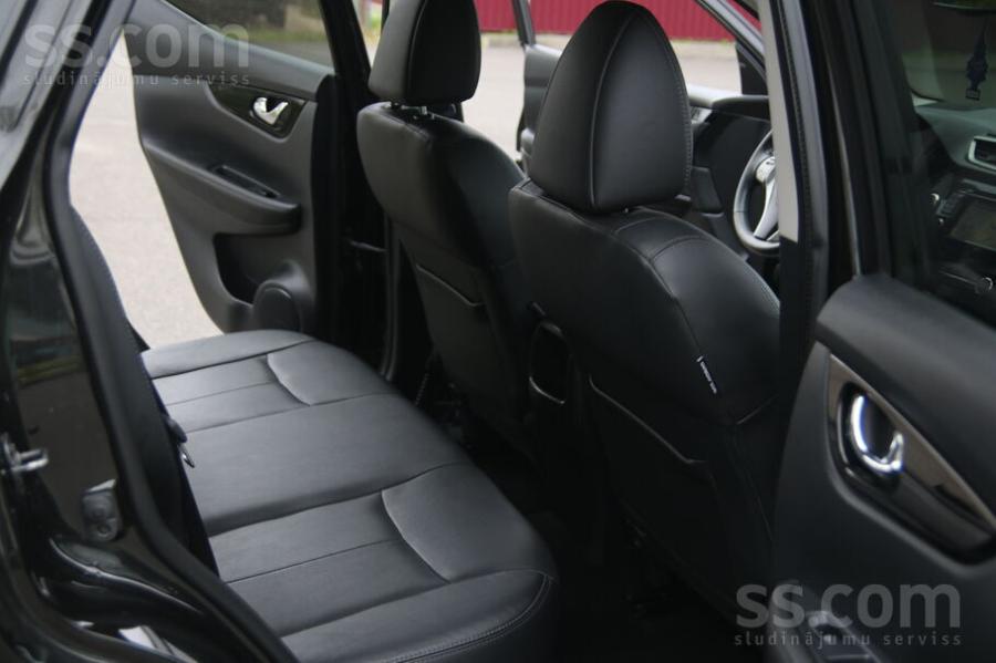 Black Nissan Qashqai 2015 in Riga, with an engine capacity of 1.60 L and mileage of 0 thousand km for 9990 €, photo 18 on AUTOMOTO.COM.LV