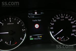 Black Nissan Qashqai 2015 in Riga, with an engine capacity of 1.60 L and mileage of 0 thousand km for 9990 €, photo 21 on AUTOMOTO.COM.LV