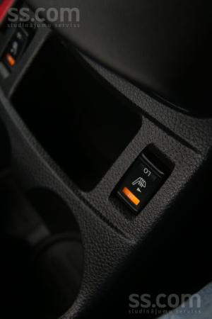Black Nissan Qashqai 2015 in Riga, with an engine capacity of 1.60 L and mileage of 0 thousand km for 9990 €, photo 26 on AUTOMOTO.COM.LV