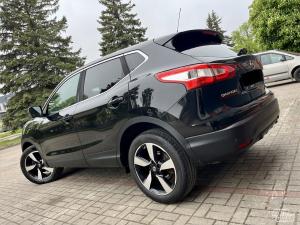Melns Nissan Qashqai 2015 Šauļi, ar dzinēja tilpumu 1.50 L un nobraukumu 230 tūkst. km par 8950 €, foto 6 vietnē AUTOMOTO.COM.LV