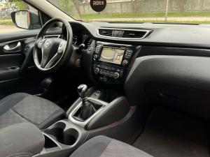 Melns Nissan Qashqai 2015 Šauļi, ar dzinēja tilpumu 1.50 L un nobraukumu 230 tūkst. km par 8950 €, foto 9 vietnē AUTOMOTO.COM.LV