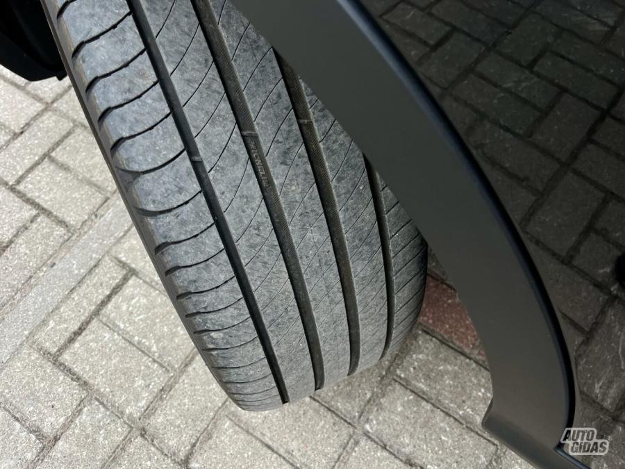 Melns Nissan Qashqai 2015 Šauļi, ar dzinēja tilpumu 1.50 L un nobraukumu 230 tūkst. km par 8950 €, foto 16 vietnē AUTOMOTO.COM.LV