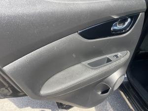 Melns Nissan Qashqai 2015 Kauņa, ar dzinēja tilpumu 1.60 L un nobraukumu 298 tūkst. km par 8999 €, foto 27 vietnē AUTOMOTO.COM.LV