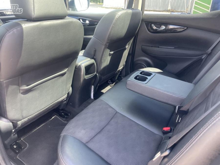 Melns Nissan Qashqai 2015 Kauņa, ar dzinēja tilpumu 1.60 L un nobraukumu 298 tūkst. km par 8999 €, foto 28 vietnē AUTOMOTO.COM.LV
