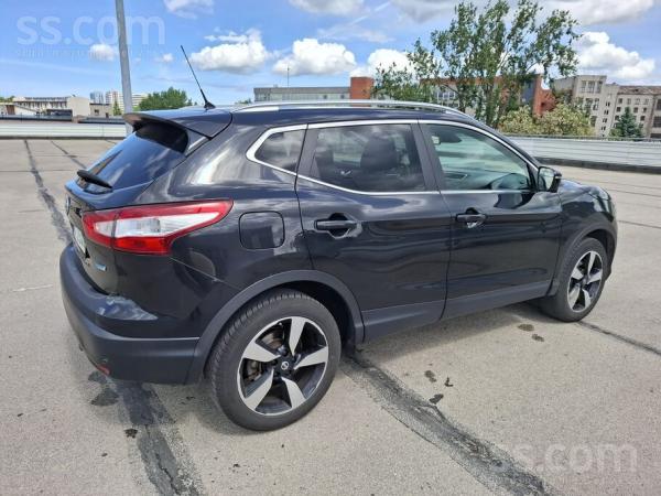 Melns Nissan Qashqai 2015 Rīga, ar dzinēja tilpumu 1.50 L un nobraukumu 198 tūkst. km par 8990 €, foto 5 vietnē AUTOMOTO.COM.LV