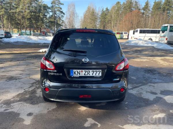 Черный Ниссан Кашкай 2015 в Рига, объемом двигателя 1.60 л и пробегом 0 тыс. км за 7599 €, фото 6 на AUTOMOTO.COM.LV