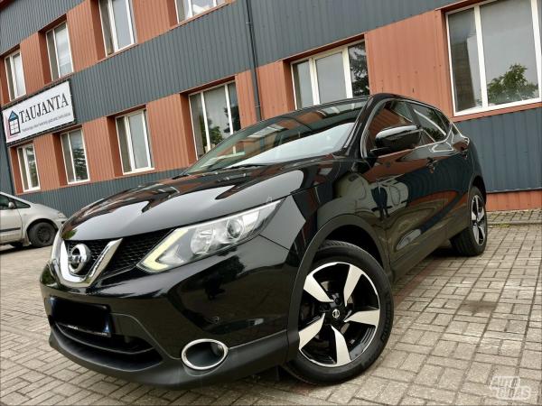 Melns Nissan Qashqai 2015 Šauļi, ar dzinēja tilpumu 1.50 L un nobraukumu 230 tūkst. km par 8950 €, foto 1 vietnē AUTOMOTO.COM.LV