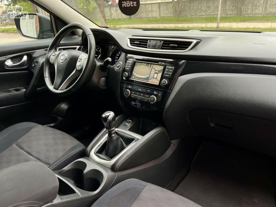 Melns Nissan Qashqai 2015 Šauļi, ar dzinēja tilpumu 1.50 L un nobraukumu 230 tūkst. km par 8950 €, foto 9 vietnē AUTOMOTO.COM.LV