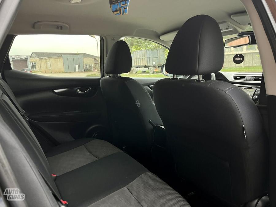 Melns Nissan Qashqai 2015 Šauļi, ar dzinēja tilpumu 1.50 L un nobraukumu 230 tūkst. km par 8950 €, foto 10 vietnē AUTOMOTO.COM.LV