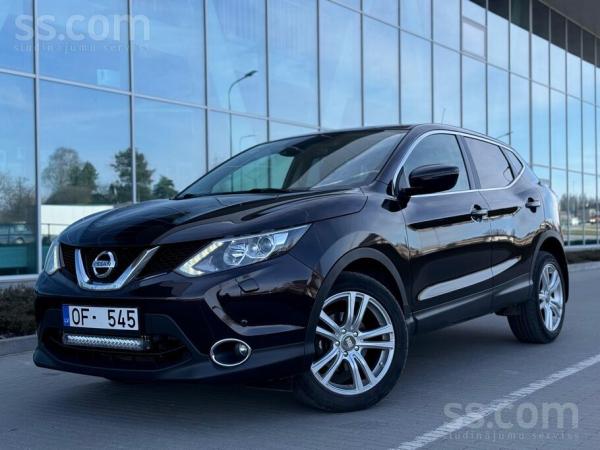 Melns Nissan Qashqai 2015 Rēzekne, ar dzinēja tilpumu 1.60 L un nobraukumu 170 tūkst. km par 9490 €, foto 2 vietnē AUTOMOTO.COM.LV