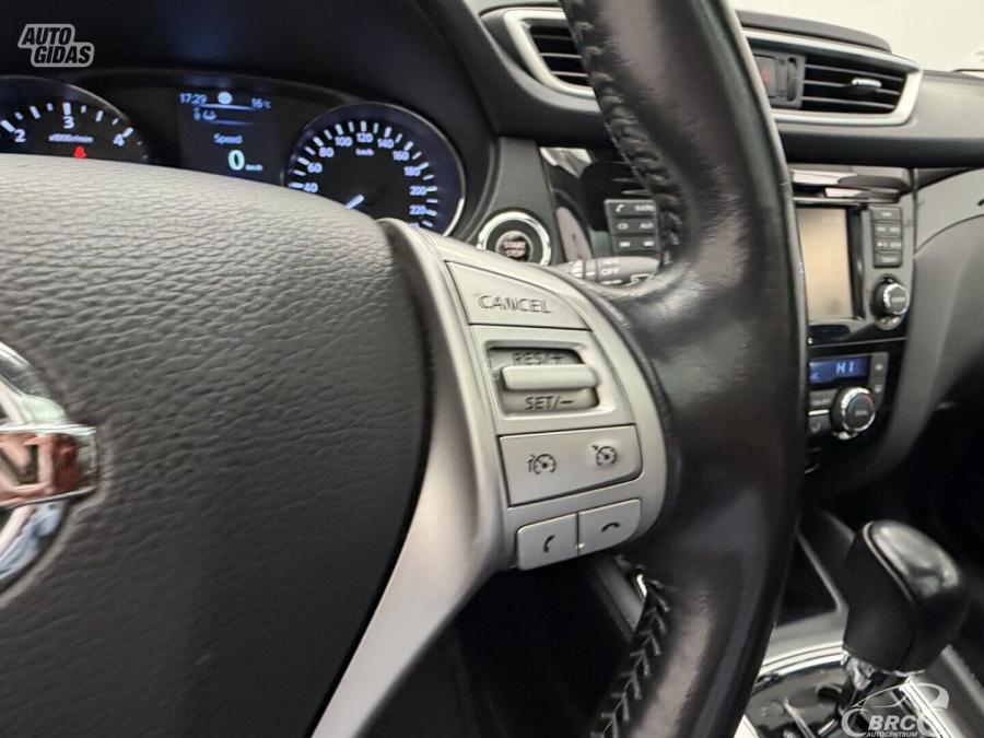 Черный Ниссан Кашкай 2015 в Авиженяй, объемом двигателя 1.60 л и пробегом 229 тыс. км за 9500 €, фото 33 на AUTOMOTO.COM.LV