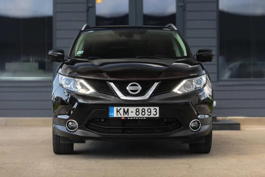 Melns Nissan Qashqai 2015 Jelgava, ar dzinēja tilpumu 1.20 L un nobraukumu 91 tūkst. km par 9450 €, foto 6 vietnē AUTOMOTO.COM.LV
