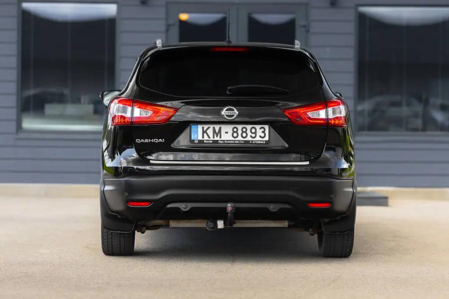 Melns Nissan Qashqai 2015 Jelgava, ar dzinēja tilpumu 1.20 L un nobraukumu 91 tūkst. km par 9450 €, foto 7 vietnē AUTOMOTO.COM.LV
