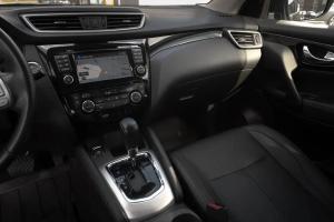 Melns Nissan Qashqai 2015 Jelgava, ar dzinēja tilpumu 1.20 L un nobraukumu 91 tūkst. km par 9450 €, foto 15 vietnē AUTOMOTO.COM.LV