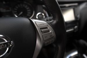 Melns Nissan Qashqai 2015 Jelgava, ar dzinēja tilpumu 1.20 L un nobraukumu 91 tūkst. km par 9450 €, foto 20 vietnē AUTOMOTO.COM.LV