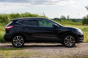 Melns Nissan Qashqai 2015 Rīga, ar dzinēja tilpumu 1.60 L un nobraukumu 170 tūkst. km par 10995 €, foto 9 vietnē AUTOMOTO.COM.LV