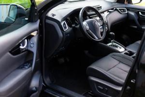 Melns Nissan Qashqai 2015 Rīga, ar dzinēja tilpumu 1.60 L un nobraukumu 170 tūkst. km par 10995 €, foto 21 vietnē AUTOMOTO.COM.LV