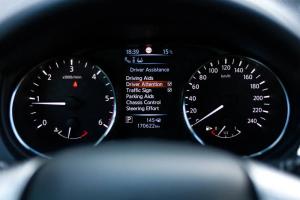 Melns Nissan Qashqai 2015 Rīga, ar dzinēja tilpumu 1.60 L un nobraukumu 170 tūkst. km par 10995 €, foto 30 vietnē AUTOMOTO.COM.LV