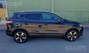 Black Nissan Qashqai 2015 in Riga, with an engine capacity of 1.50 L and mileage of 199 thousand km for 8390 €, photo  on AUTOMOTO.COM.LV