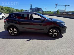 Black Nissan Qashqai 2015 in Riga, with an engine capacity of 1.50 L and mileage of 199 thousand km for 8390 €, photo 13 on AUTOMOTO.COM.LV