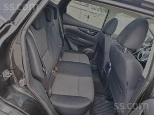 Black Nissan Qashqai 2015 in Riga, with an engine capacity of 1.50 L and mileage of 199 thousand km for 8390 €, photo 21 on AUTOMOTO.COM.LV