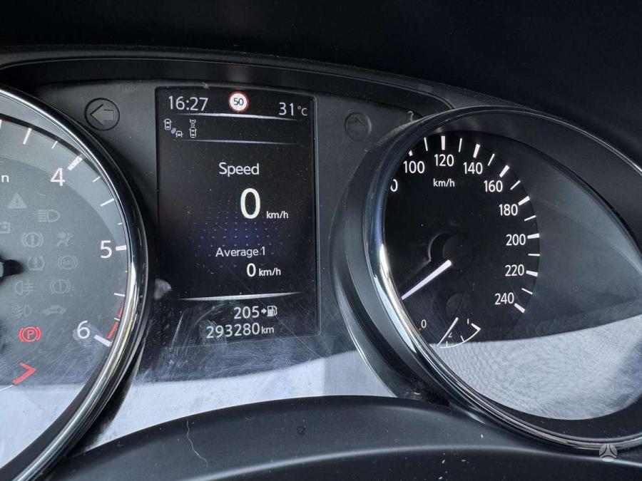 Черный Ниссан Кашкай 2015 в Алитус, объемом двигателя 1.50 л и пробегом 293 тыс. км за 7950 €, фото 32 на AUTOMOTO.COM.LV