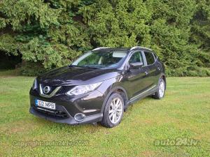 Melns Nissan Qashqai 2015 Tallina, ar dzinēja tilpumu 1.60 L un nobraukumu 222 tūkst. km par 8500 €, foto  vietnē AUTOMOTO.COM.LV