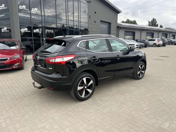 Melns Nissan Qashqai 2015 Tauragė, ar dzinēja tilpumu 1.60 L un nobraukumu 243 tūkst. km par 6400 €, foto 6 vietnē AUTOMOTO.COM.LV