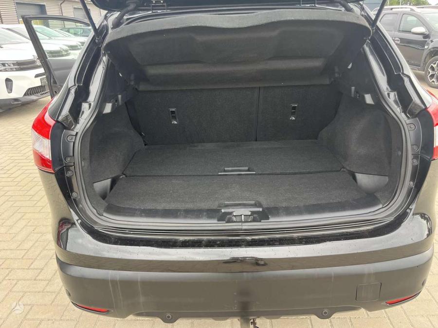 Melns Nissan Qashqai 2015 Tauragė, ar dzinēja tilpumu 1.60 L un nobraukumu 243 tūkst. km par 6400 €, foto 17 vietnē AUTOMOTO.COM.LV