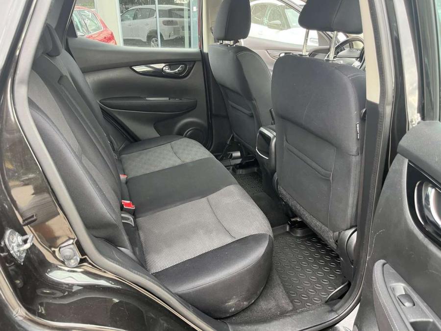 Melns Nissan Qashqai 2015 Tauragė, ar dzinēja tilpumu 1.60 L un nobraukumu 243 tūkst. km par 6400 €, foto 19 vietnē AUTOMOTO.COM.LV
