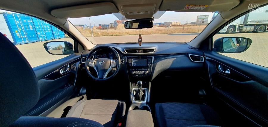 Melns Nissan Qashqai 2015 Šauļi, ar dzinēja tilpumu 1.50 L un nobraukumu 230 tūkst. km par 9150 €, foto 3 vietnē AUTOMOTO.COM.LV