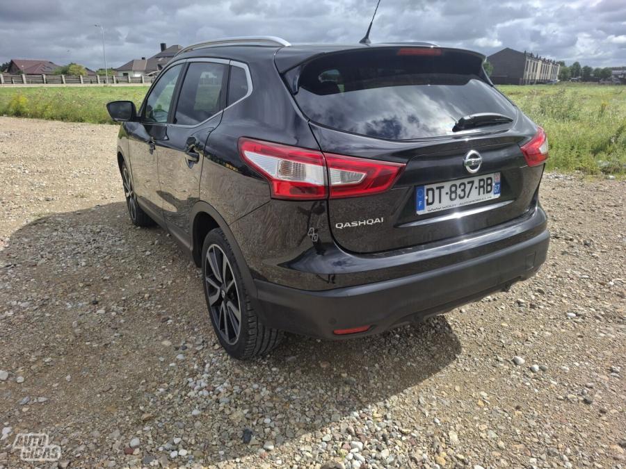 Melns Nissan Qashqai 2015 Klaipėda, ar dzinēja tilpumu 1.20 L un nobraukumu 161 tūkst. km par 6999 €, foto 5 vietnē AUTOMOTO.COM.LV
