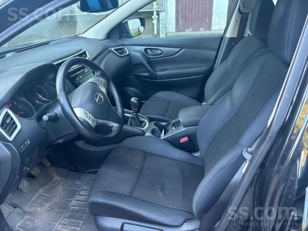 Melns Nissan Qashqai 2015 Rīga, ar dzinēja tilpumu 1.00 L un nobraukumu 151 tūkst. km par 7000 €, foto 3 vietnē AUTOMOTO.COM.LV