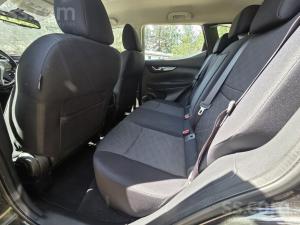 Black Nissan Qashqai 2015 in Riga, with an engine capacity of 1.60 L and mileage of 0 thousand km for 8450 €, photo 11 on AUTOMOTO.COM.LV