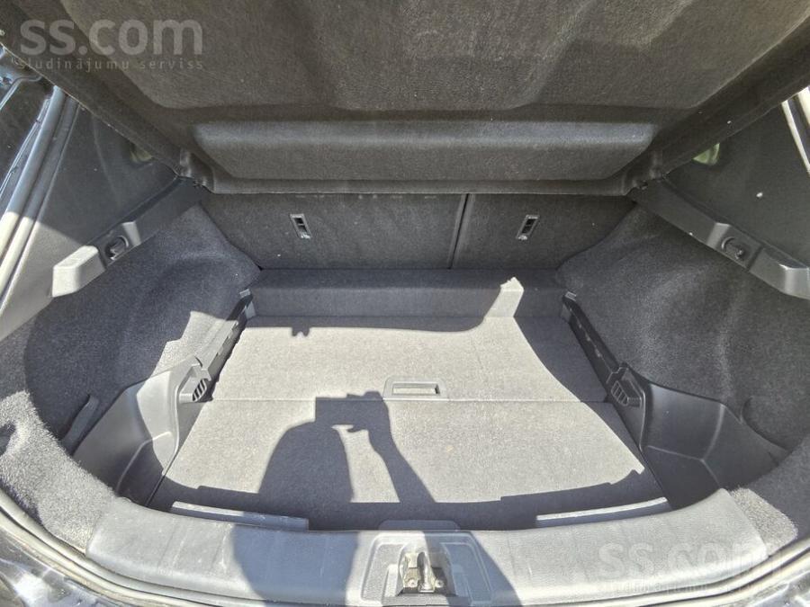 Black Nissan Qashqai 2015 in Riga, with an engine capacity of 1.60 L and mileage of 0 thousand km for 8450 €, photo 12 on AUTOMOTO.COM.LV