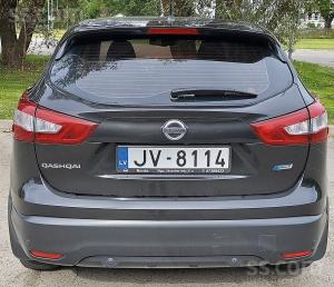 Melns Nissan Qashqai 2015 Rīga, ar dzinēja tilpumu 1.50 L un nobraukumu 224 tūkst. km par 7600 €, foto 6 vietnē AUTOMOTO.COM.LV