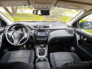 Melns Nissan Qashqai 2015 Rīga, ar dzinēja tilpumu 1.50 L un nobraukumu 224 tūkst. km par 7600 €, foto 9 vietnē AUTOMOTO.COM.LV