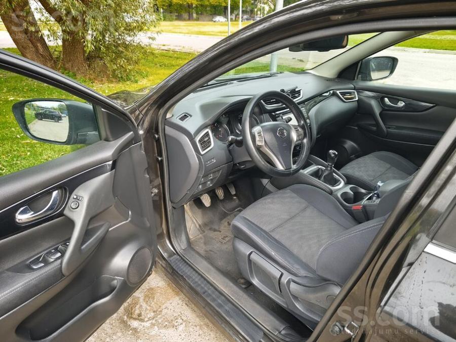 Melns Nissan Qashqai 2015 Rīga, ar dzinēja tilpumu 1.50 L un nobraukumu 224 tūkst. km par 7600 €, foto 13 vietnē AUTOMOTO.COM.LV