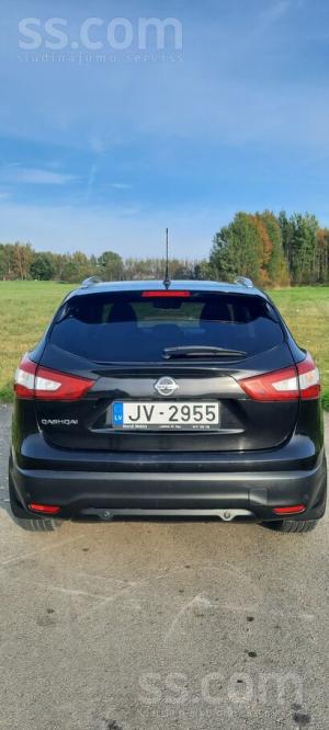 Melns Nissan Qashqai 2015 Rīga, ar dzinēja tilpumu 1.20 L un nobraukumu 91 tūkst. km par 9000 €, foto 6 vietnē AUTOMOTO.COM.LV