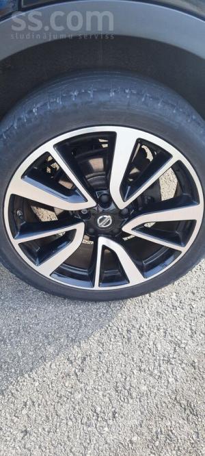Melns Nissan Qashqai 2015 Rīga, ar dzinēja tilpumu 1.20 L un nobraukumu 91 tūkst. km par 9000 €, foto 10 vietnē AUTOMOTO.COM.LV