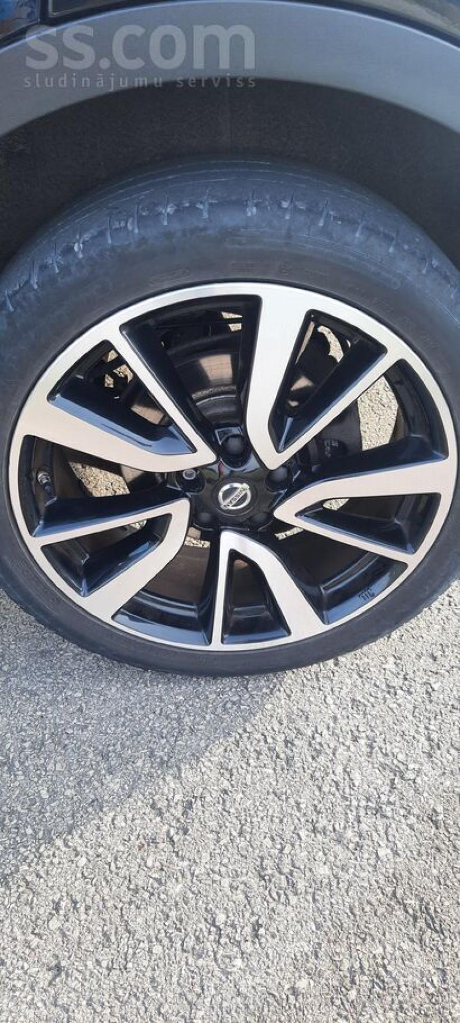 Melns Nissan Qashqai 2015 Rīga, ar dzinēja tilpumu 1.20 L un nobraukumu 91 tūkst. km par 9000 €, foto 10 vietnē AUTOMOTO.COM.LV
