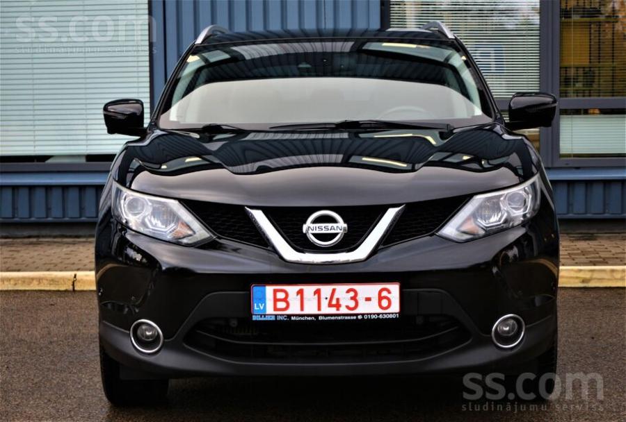Black Nissan Qashqai 2016 in Riga, with an engine capacity of 1.60 L and mileage of 172 thousand km for 9790 €, photo 1 on AUTOMOTO.COM.LV