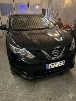 Black Nissan Qashqai 2016 in Alytus, with an engine capacity of 1.20 L and mileage of 168 thousand km for 4350 €, photo  on AUTOMOTO.COM.LV