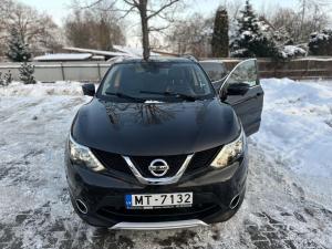 Melns Nissan Qashqai 2016 Rīga, ar dzinēja tilpumu 1.50 L un nobraukumu 168 tūkst. km par 10900 €, foto 3 vietnē AUTOMOTO.COM.LV