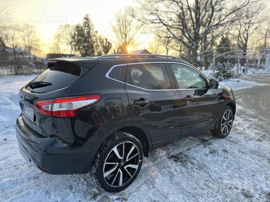 Melns Nissan Qashqai 2016 Rīga, ar dzinēja tilpumu 1.50 L un nobraukumu 168 tūkst. km par 10900 €, foto 7 vietnē AUTOMOTO.COM.LV