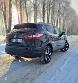 Melns Nissan Qashqai 2016 Tauragė, ar dzinēja tilpumu 1.20 L un nobraukumu 127 tūkst. km par 8200 €, foto 4 vietnē AUTOMOTO.COM.LV
