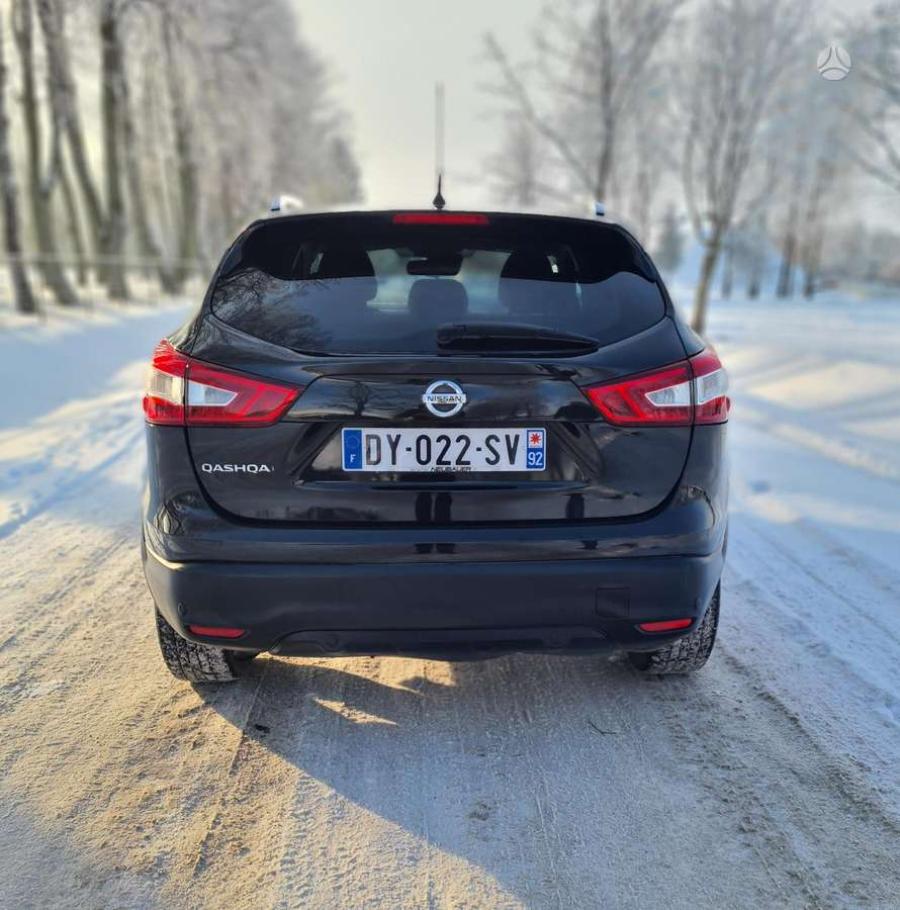 Melns Nissan Qashqai 2016 Tauragė, ar dzinēja tilpumu 1.20 L un nobraukumu 127 tūkst. km par 8200 €, foto 6 vietnē AUTOMOTO.COM.LV